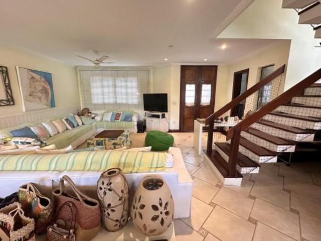 Casa em Condomínio para Venda em Guarujá, Jardim Acapulco, 3 dormitórios, 3 suítes, 4 banheiros, 2 v