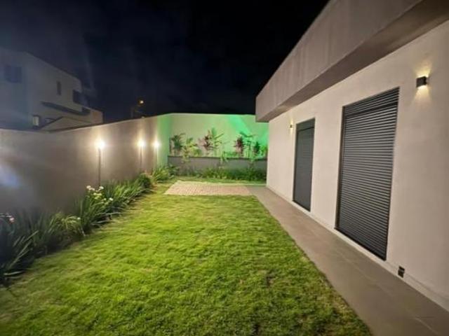 Casa em Condomínio para Venda em Jundiaí, Jardim Celeste, 4 dormitórios, 1 suíte, 3 banheiros, 4 vag