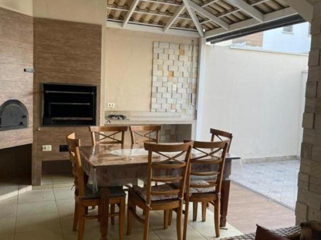 Casa em Condomínio para Venda em Jundiaí, Jardim Shangai, 3 dormitórios, 1 suíte, 3 banheiros, 2 vag