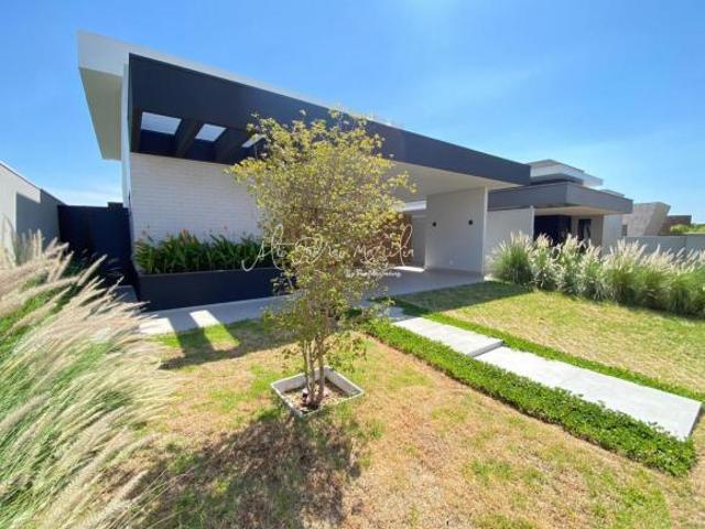 Casa em Condomínio para Venda em Marília, Condomínio Terras da Fazenda, 3 dormitórios, 1 suíte, 4 ba