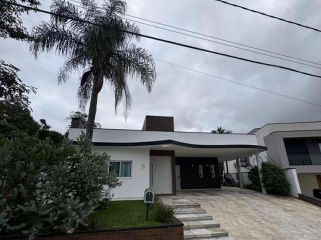 Casa em Condomínio para Venda em Mogi das Cruzes, Taboão, 3 dormitórios, 3 suítes, 1 banheiro, 6 vag