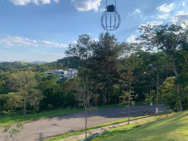 Casa em Condomínio para Venda em Santa Isabel, Ouro Fino, 3 dormitórios, 1 suíte, 3 banheiros, 4 vag