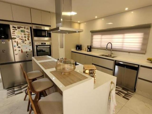 Casa em Condomínio para Venda em Santana de Parnaíba, Tarumã, 4 dormitórios, 3 suítes, 5 banheiros