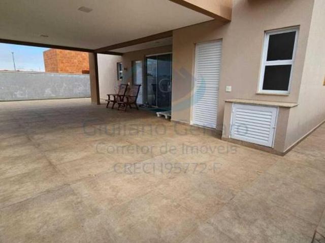 Casa em Condomínio para Venda em Salto, Jardim Celani, 3 dormitórios, 2 suítes, 4 banheiros, 4 vagas