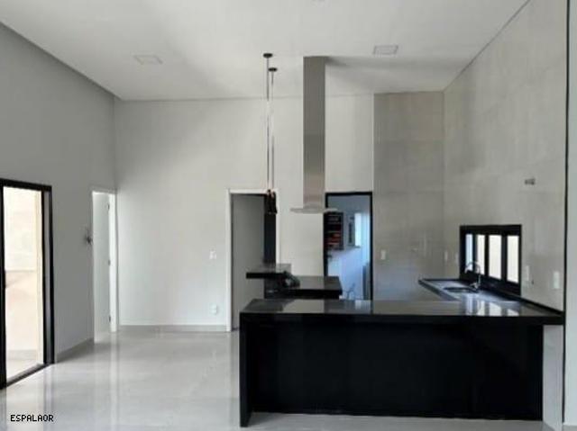 Casa em Condomínio para Venda em Salto, Residencial Lagos D`Icaraí, 3 dormitórios, 1 suíte, 3 banhei