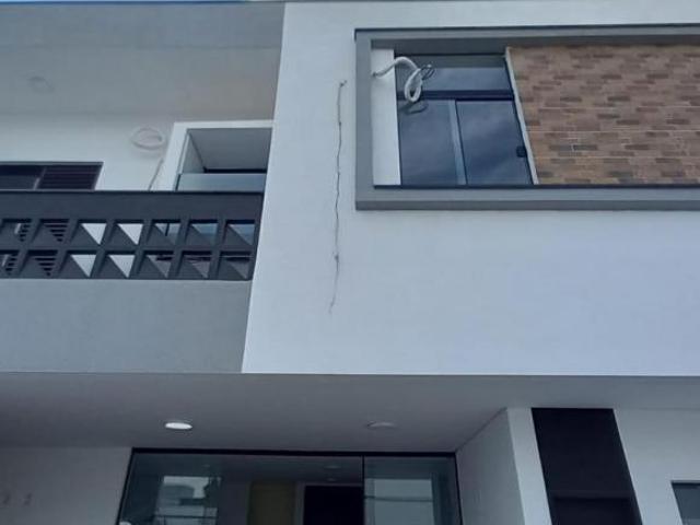 Casa em Condomínio para Venda em Sorocaba, Cajuru do Sul, 3 dormitórios, 3 suítes, 5 banheiros, 2 va
