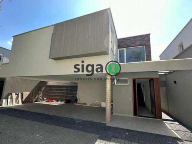 Casa em condomínio para venda no Alto da Boa Vista com 3 quartos