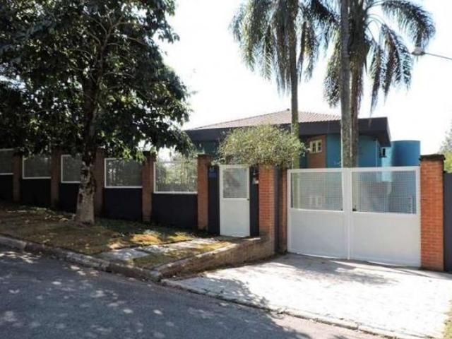 Casa em Condomínio para venda ou locação na Rua Porto Feliz, Jardim Marilu, Carapicuíba, SP