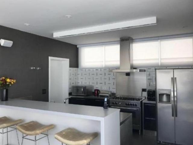 Casa em condomínio para Venda por R$3.630.000,00 com 490m², 3 dormitórios, 3 suites e 5 vagas Parq