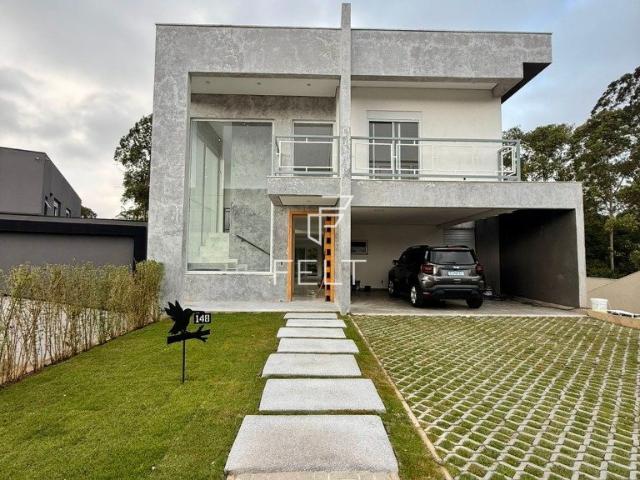 Casa em Condomínio para Aluguel em Itahyê, Santana de Parnaíba, SP
