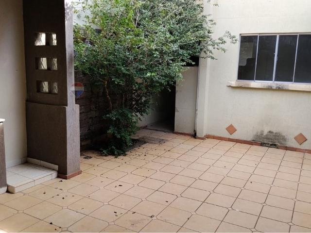CASA EM CONDOMINIO PARA LOCAÇÃO
