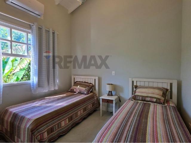 Casa em condomínio para locação anual com 2 dorms em Juquehy