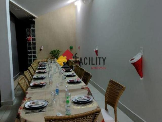 Casa em condomínio para locação ou venda com 252 m² e 3 dormitórios