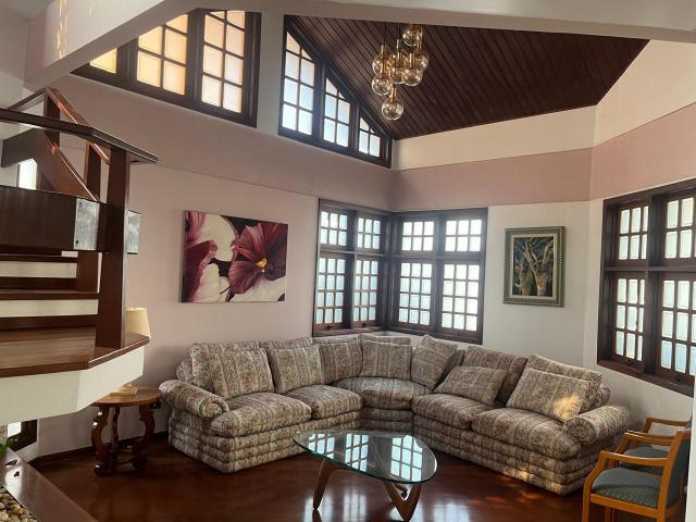 Casa em Condomínio para Locação, São José dos Campos / SP, bairro Jardim das Colinas, 4 dormitórios, sendo 4 suítes, 6 banheiros, 2 vagas de garagem, área construída 275,00 m², terreno 369,00 m²