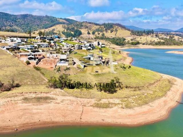 Casa em condomínio pé na Agua Joanópolis Sp