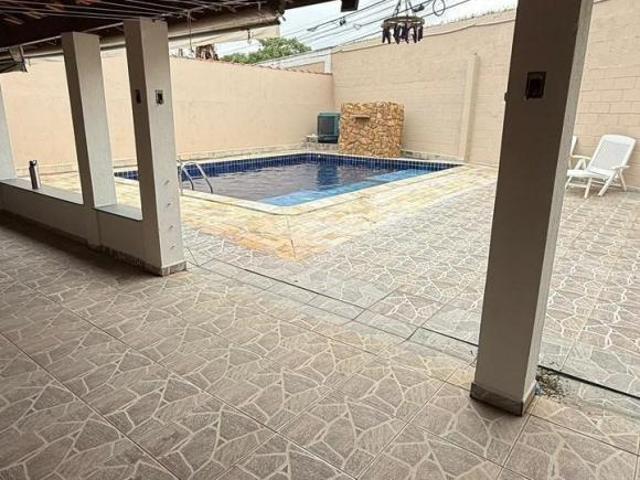 Casa em condomínio pé na areia à venda em Itanhaém, 7 dormitórios 5 suítes, 345m² | Campos Elíseos