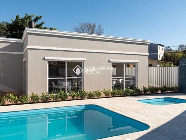 Casa sobrado em condomínio 2 dormitórios e infra completa no bairro Vila Nova com 87m²