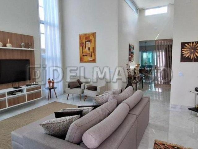 Casa em condomínio próximo a Raposo Tavares!