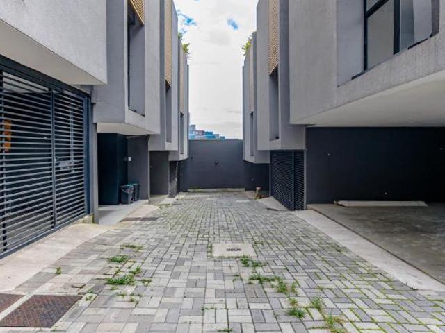 casa em condominio próximo ao Surf Club