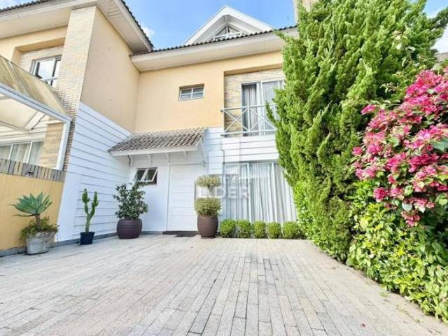 Casa em condomínio que une aconchego e localização