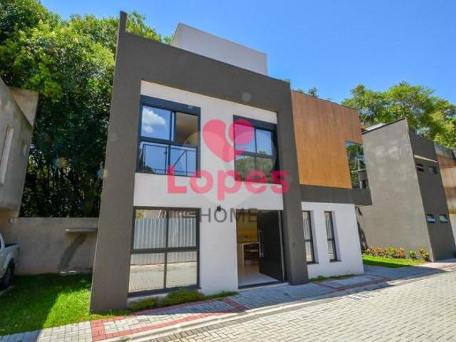 Casa em Condomínio Residencial a Venda na Santa Felicidade