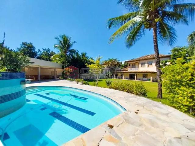 Casa em Condomínio / Residencial / Barra da Tijuca