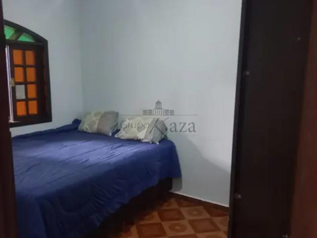 Casa em Condomínio Residencial Jardim das Flores 3 Dormitórios 166,63m²