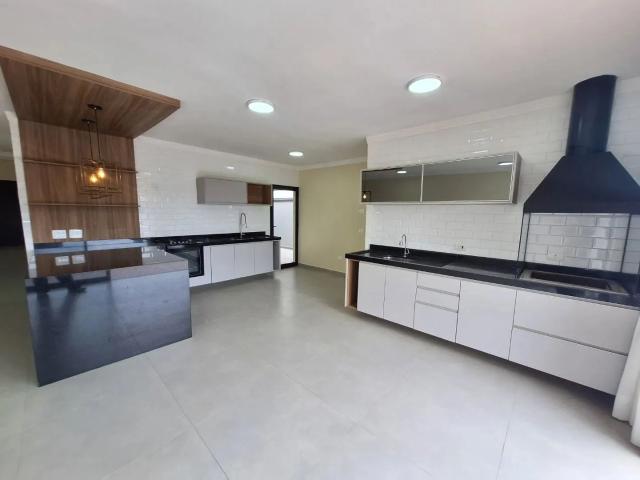 Casa em Condomínio Residencial Monte Carlo, São José dos Campos/SP de 228m² 3 quartos à venda por R$ 2.380.000,00 ou para locação R$ 13.000,00/mes