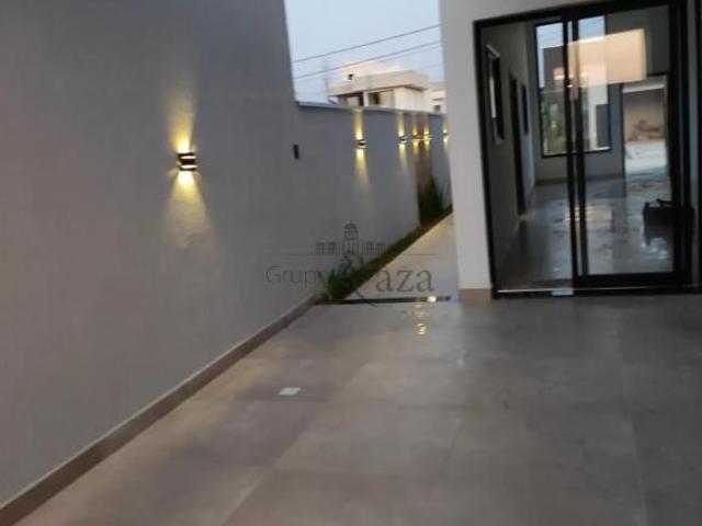 Casa em Condomínio Residencial Malibu 135m² 3 Dormitórios 135m²