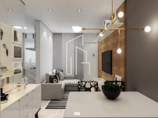 Casa em Condomínio Residencial Paris com 2 suítes e 2 vagas de garagem