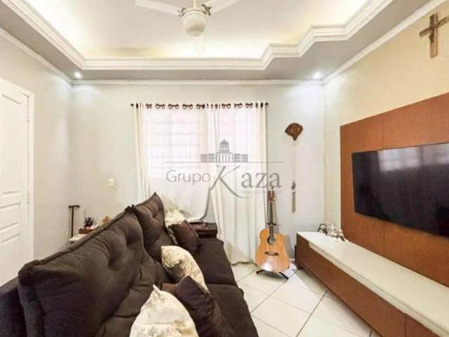 Casa em Condomínio Residencial Quinta dos Ypês Parque dos Ipês 3 Dormitórios 115m²