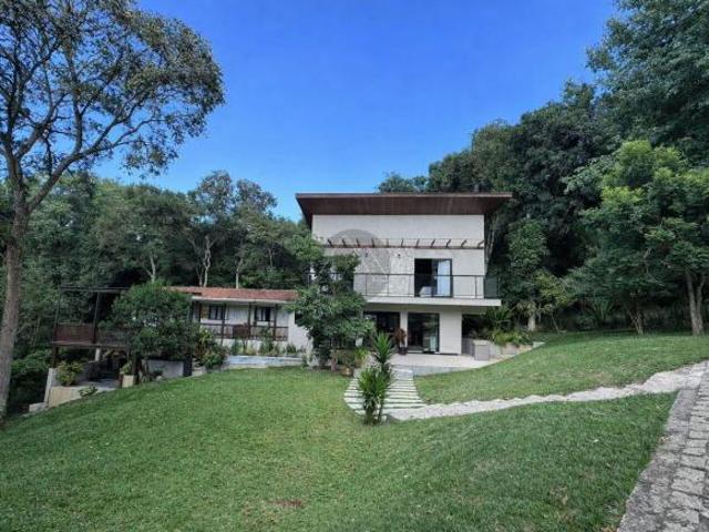 Casa em Condomínio Resort Fazenda | 994m² de Terreno | Lazer de Clube e Segurança 24h