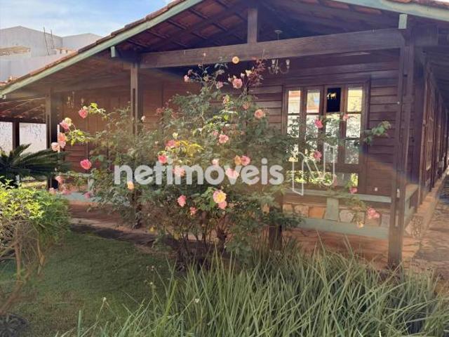 Casa em Condomínio – Rua 12 Vicente Pires | Lote 1.015m² | 3 Casas | Piscina | IPTU Individual