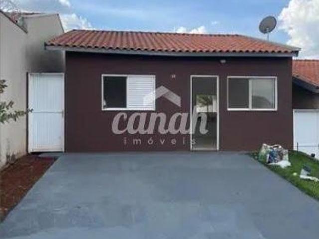 Casa em Condomínio Walter Possos Brodowski: 2 dormitórios, 52m² por R$172.0.