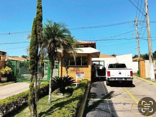 Casa em Condomínio TODA MOBILIADA