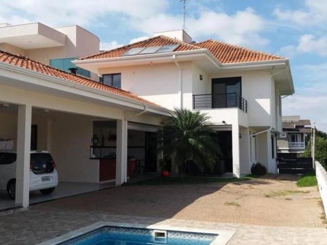 CASA EM CONDOMÍNIO TOP DE LINHA!