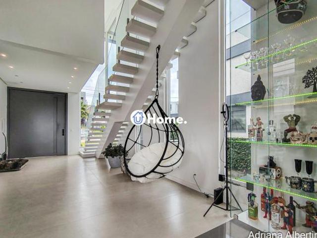 Casa em Condomínio Toscana – Alphaville Porteira Fechada!