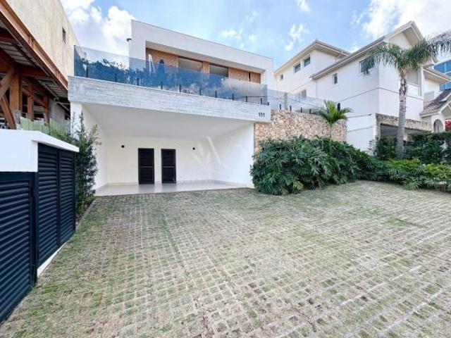 Casa em Condomínio Tamboré em Santana de Parnaíba SP: 4 quartos, 4 suítes, 3 salas, 4 vagas, 388m²
