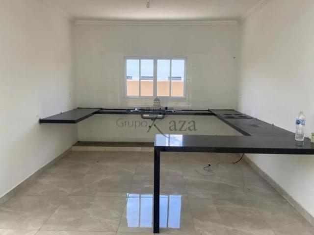 Casa em Condomínio Terras do Vale 251m² 3 Dormitórios uma suíte Caçapava