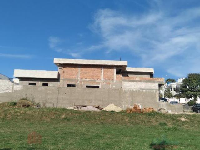 Casa em Condomínio térrea em Valinhos sp