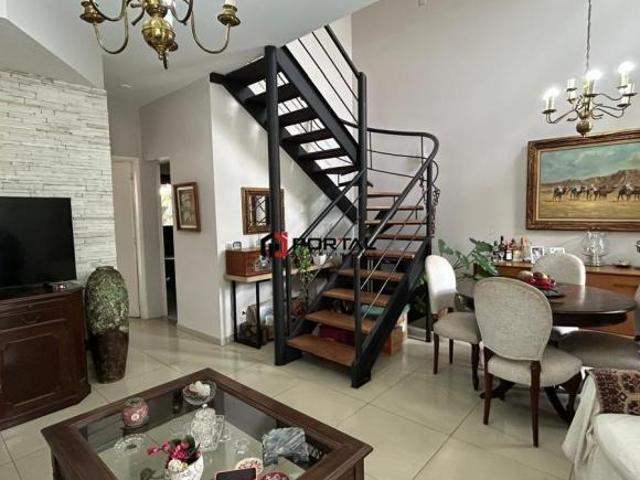 Casa em condomínio The Way à venda na Granja Viana