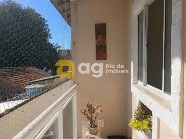 Casa em Condomínio Triplex / Residencial / Bento Ribeiro