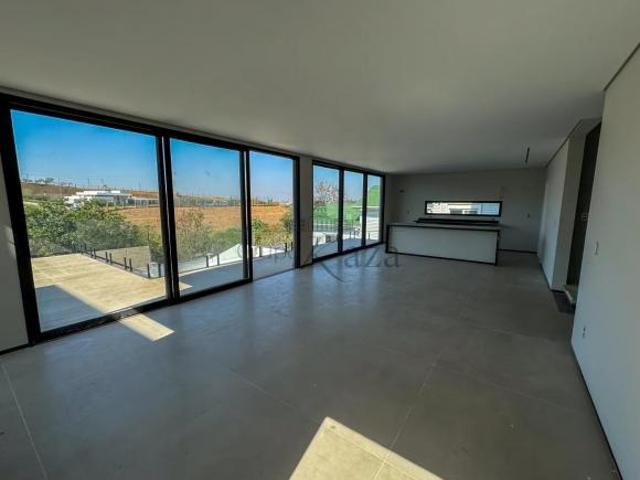 Casa em Condomínio Urbanova Condomínio Alphaville I 5 Suítes Vista Permanente!