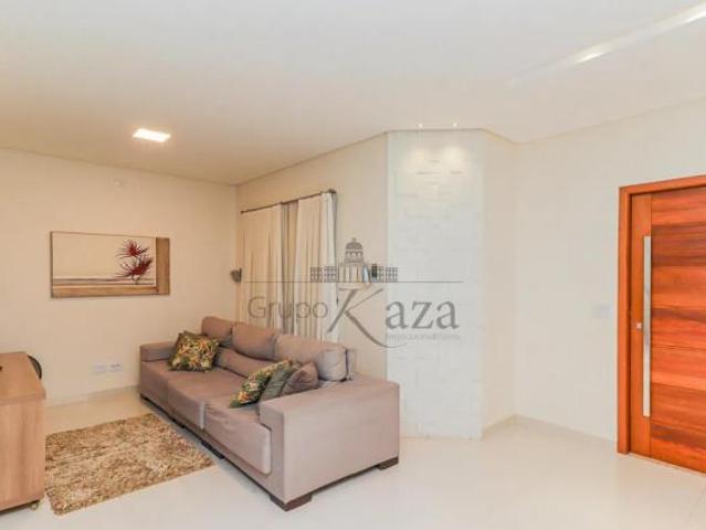 Casa em Condomínio Urbanova Condomínio Altos da Serra VI 4 Dormitórios 248m²