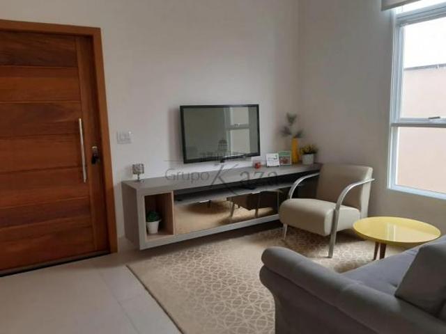 Casa em Condomínio Urbanova Condomínio Altos da Serra VI 3 Dormitórios 150m²