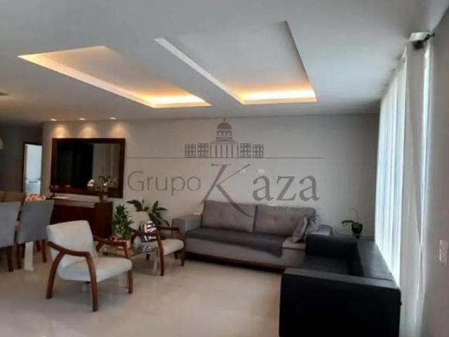 Casa em Condomínio Urbanova Condomínio Residencial Jaguary 4 Dormitórios 380m²