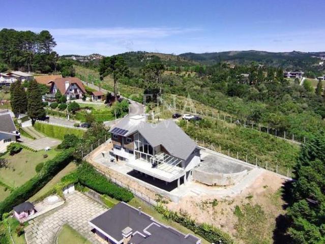 Casa Em Condomínio / Venda