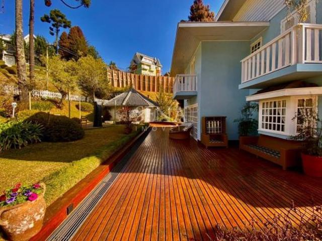 Casa Em Condomínio / Venda