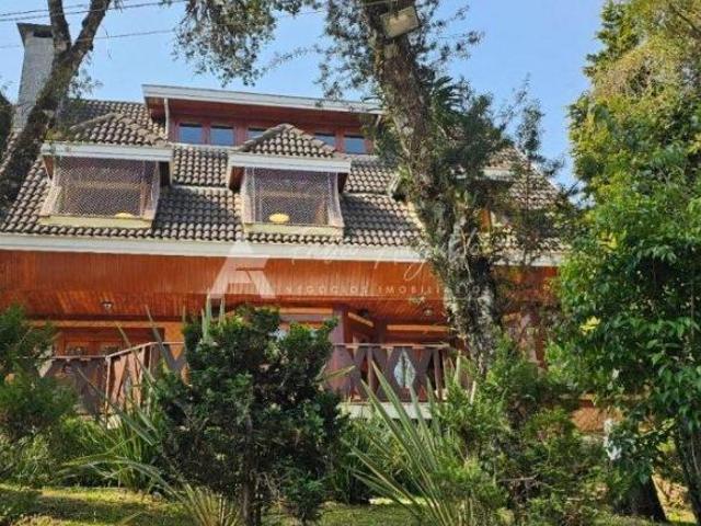 Casa Em Condomínio / Venda