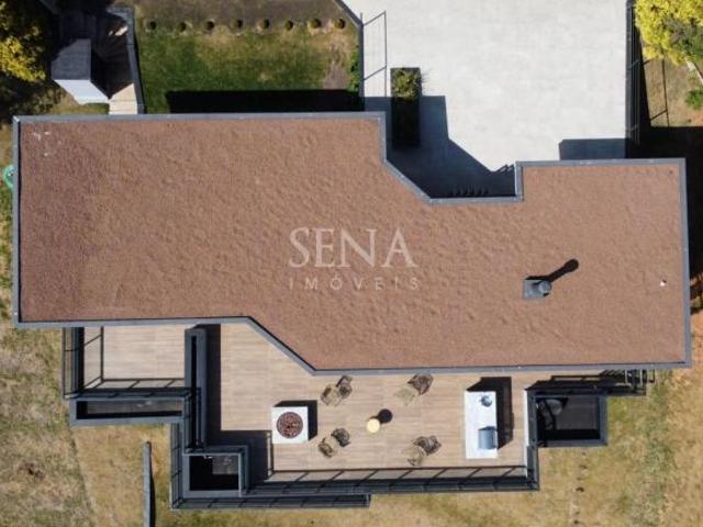 Casa Em Condomínio / Venda
